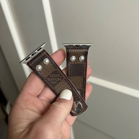 Louis Vuitton, Sparkl*bands | Jewelry | Authentic Louis Vuitton Apple ...